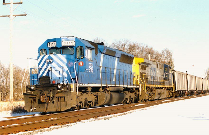 CEFX 3113 and CSX 432 waiting for a meet